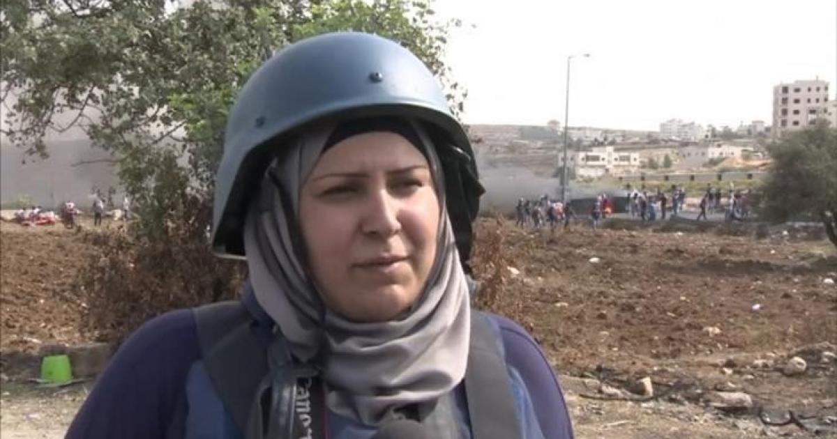 الاحتلال يمدد اعتقال الصحفية رشا حرز الله | وكالة شمس نيوز الإخبارية - Shms News || آخر أخبار فلسطين